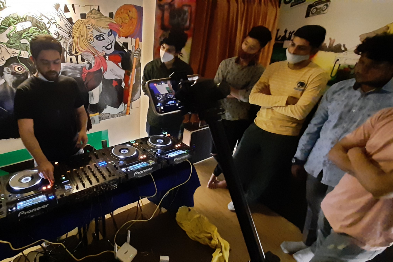 Best DJ Academy in Pune | Guaranteed Club Experience | Flexible Timing